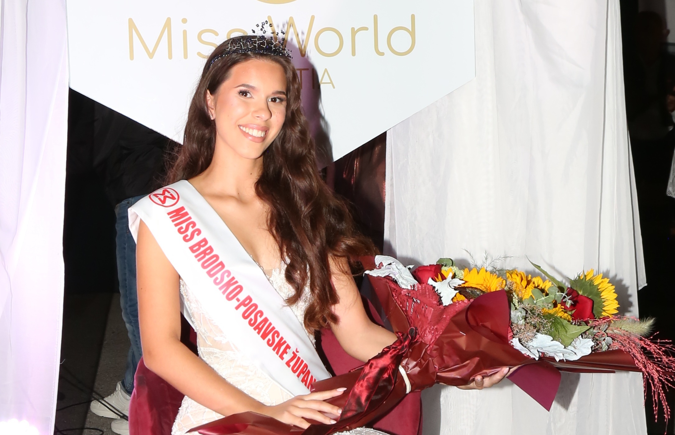 Miss Brodsko-posavske županije za Miss Hrvatske je Melanie Juranović iz ...